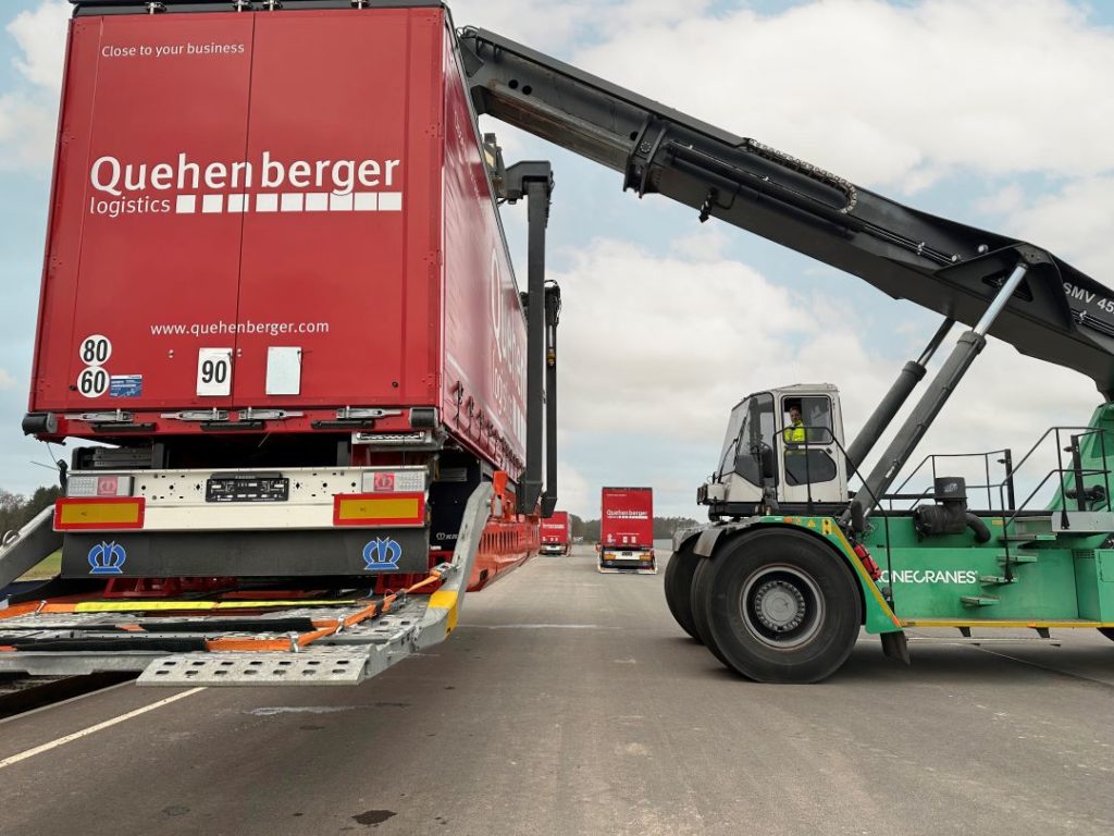 Krone entrega sus remolques de forma intermodal | EnCamion