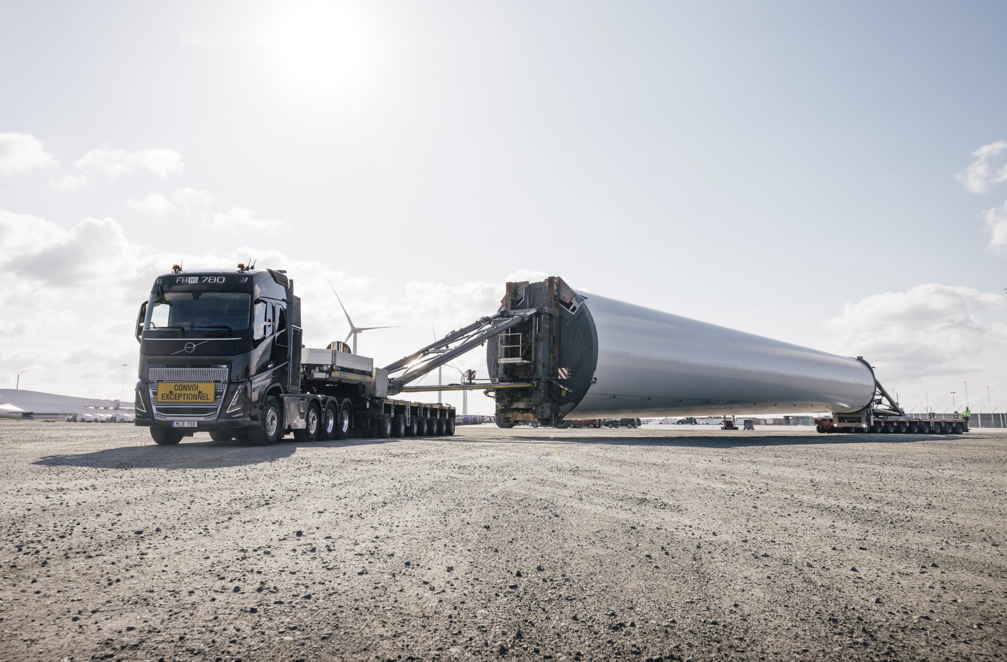 Volvo FH16 Aero XXL 780 el camión más potente y más grande | EnCamion