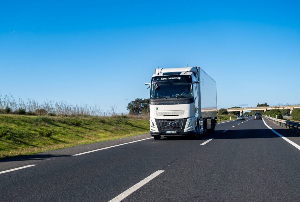 Grupo Transonuba (GTO) renueva su flota con 100 Volvo FH Aero | EnCamion