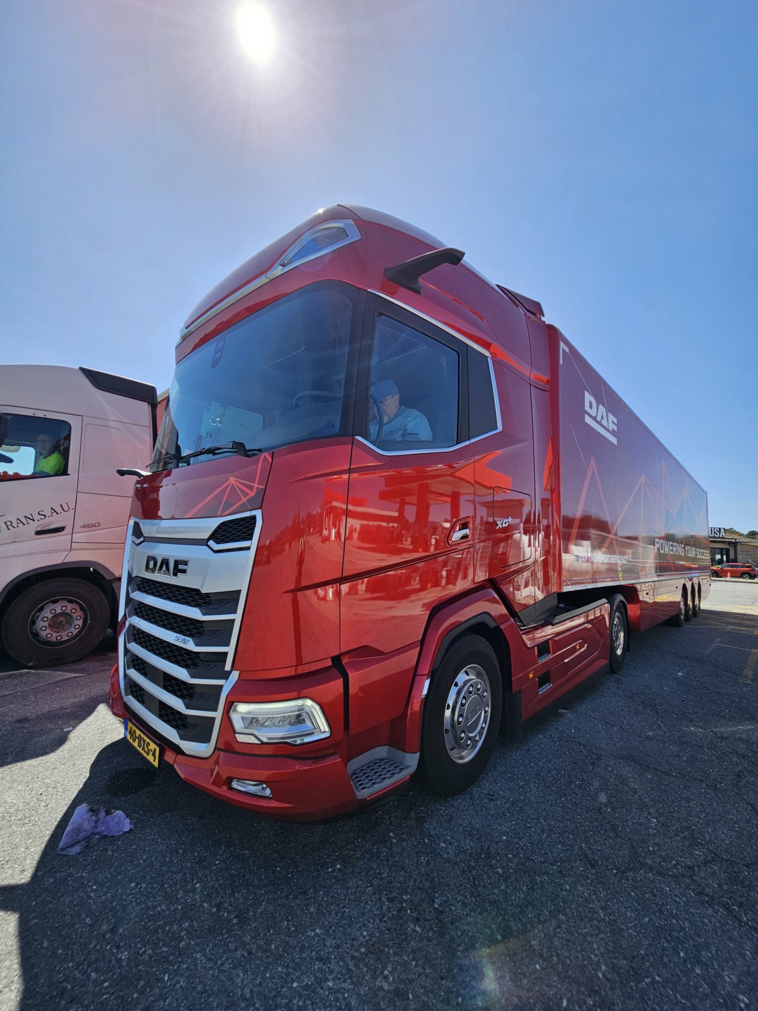 Prueba Tractora DAF XG+ 530 ruta y confort máximo | EnCamion